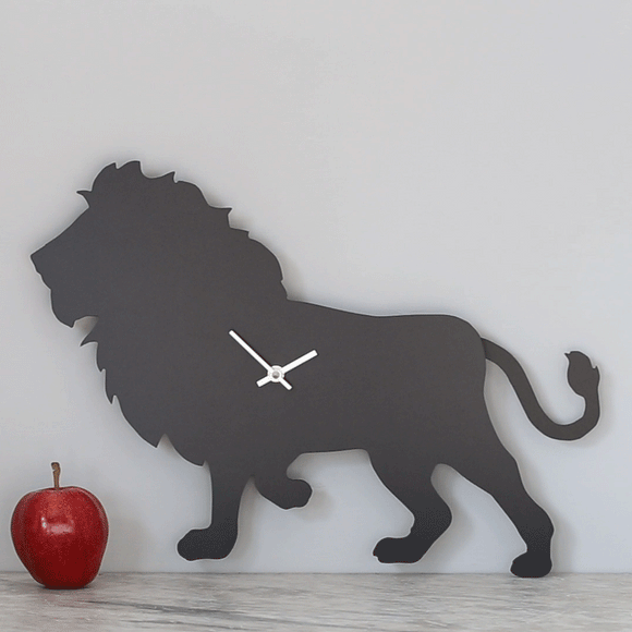 Lion Clock With Wagging Tail – The Labrador Company
